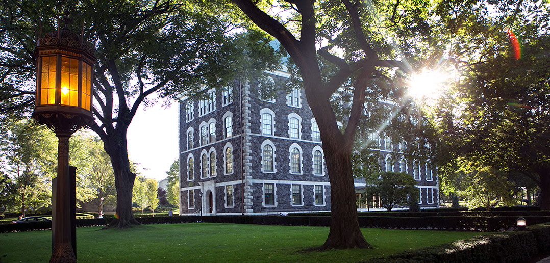 Fordham Mourns Former Business School Dean