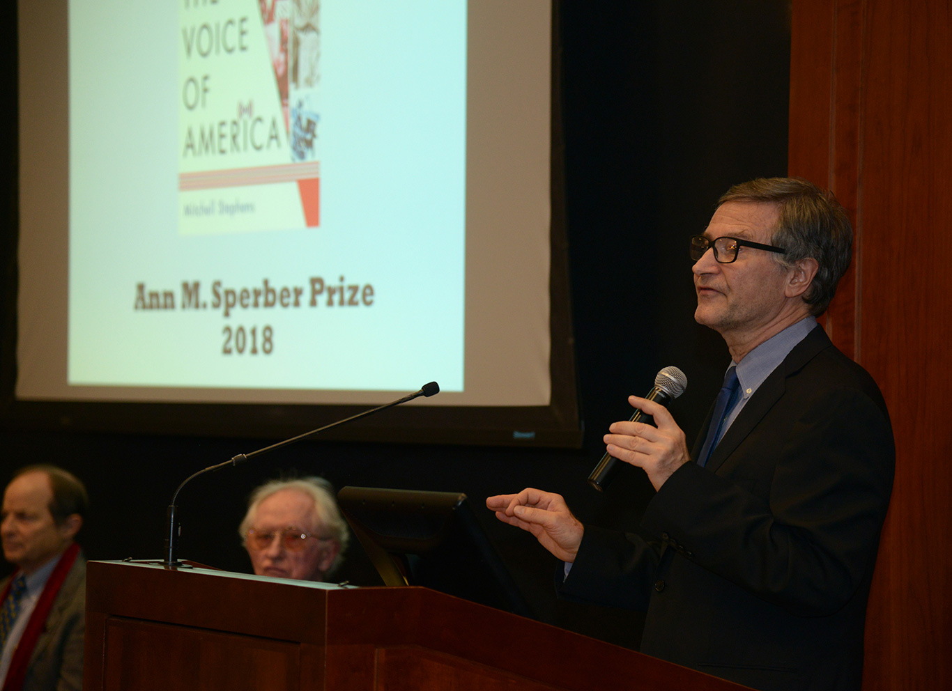 Sperber Prize Awarded to Chronicler of Journalism Pioneer Lowell Thomas