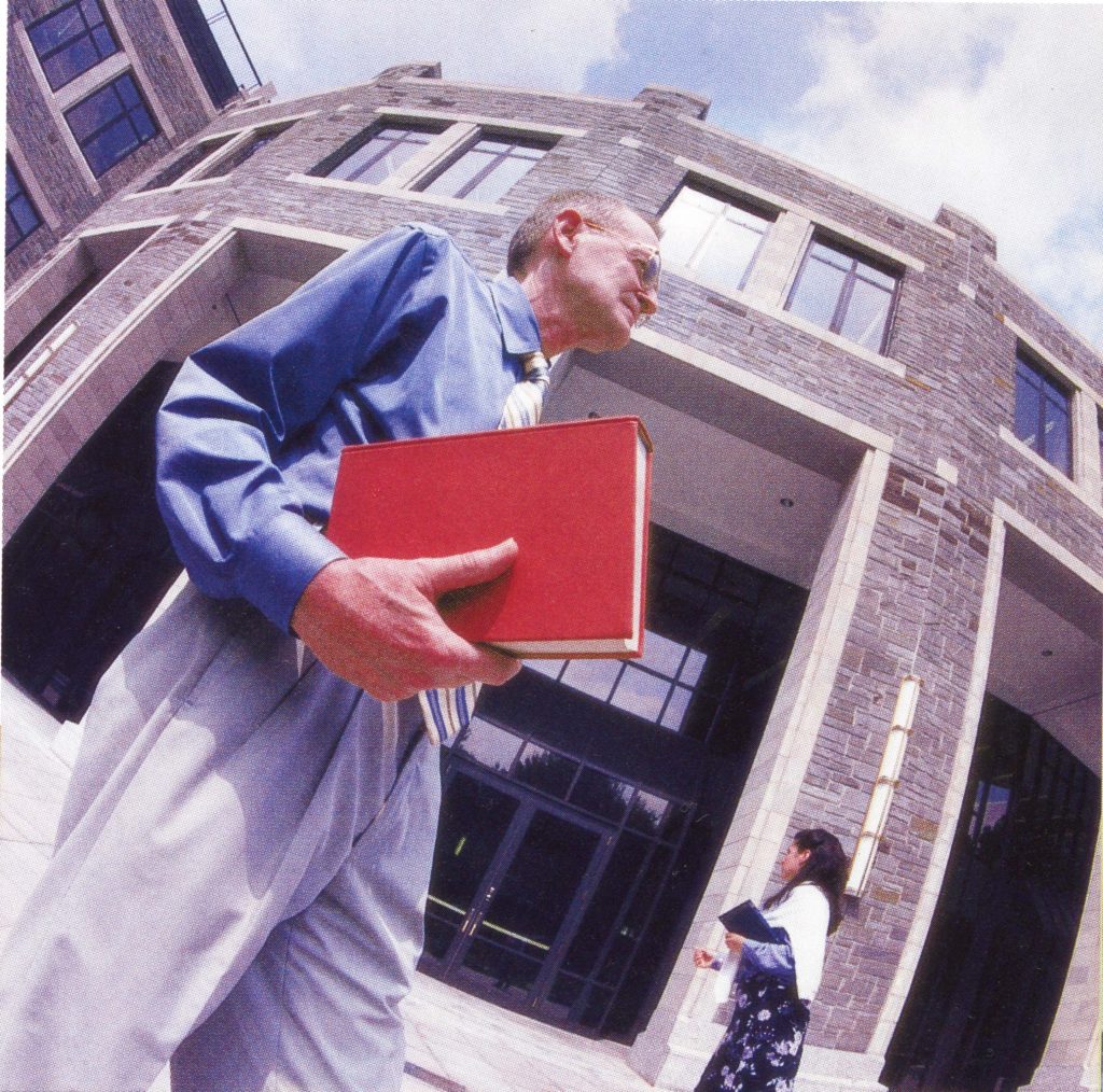 James P. McCabe, Who Revolutionized the Fordham Library System, Dies at 84