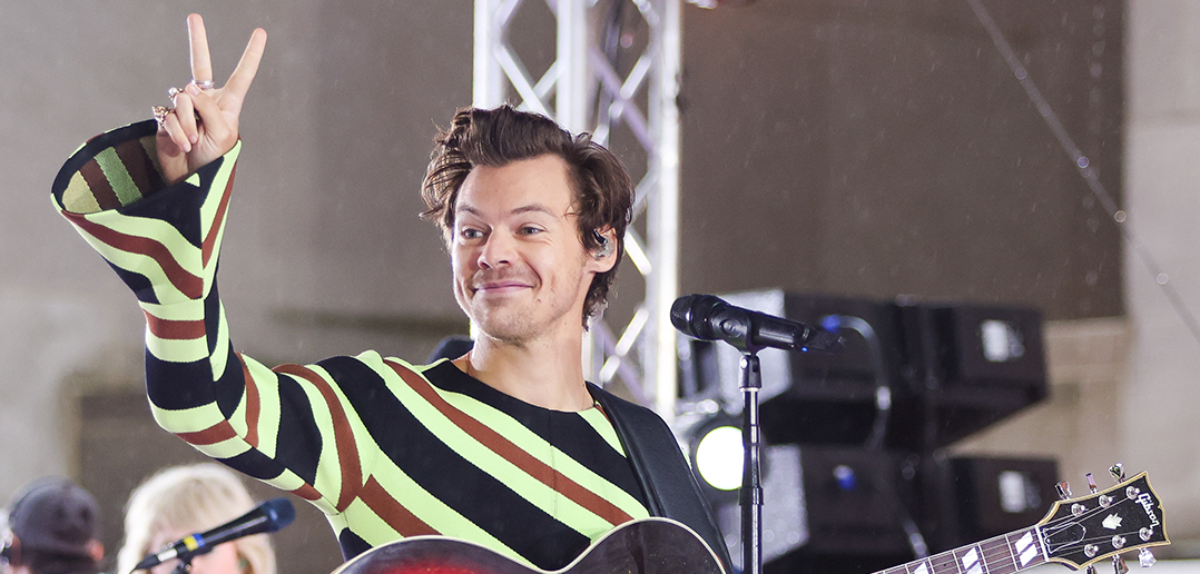 Lecture on Harry Styles Examines Prejudice Against Genderfluid Pop Icon