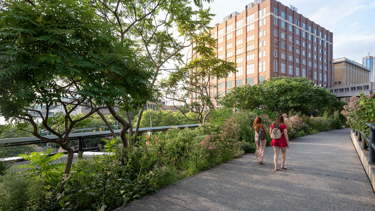 7 Easy Escapes for Your Summer Fridays