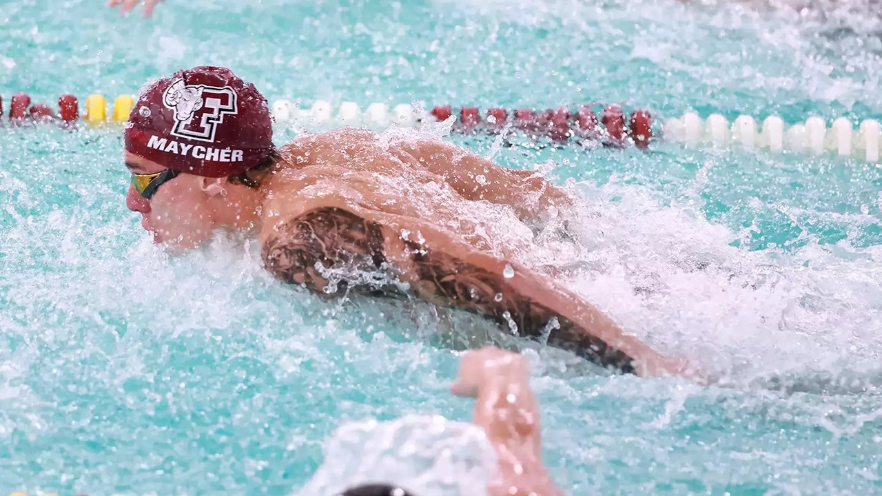 Swimming & Diving Gets Dual Meet Sweep at Rider