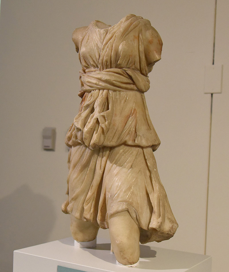 Heidi Klum’s Met Gala Look Channels Fordham’s Ancient Fashion Influencers